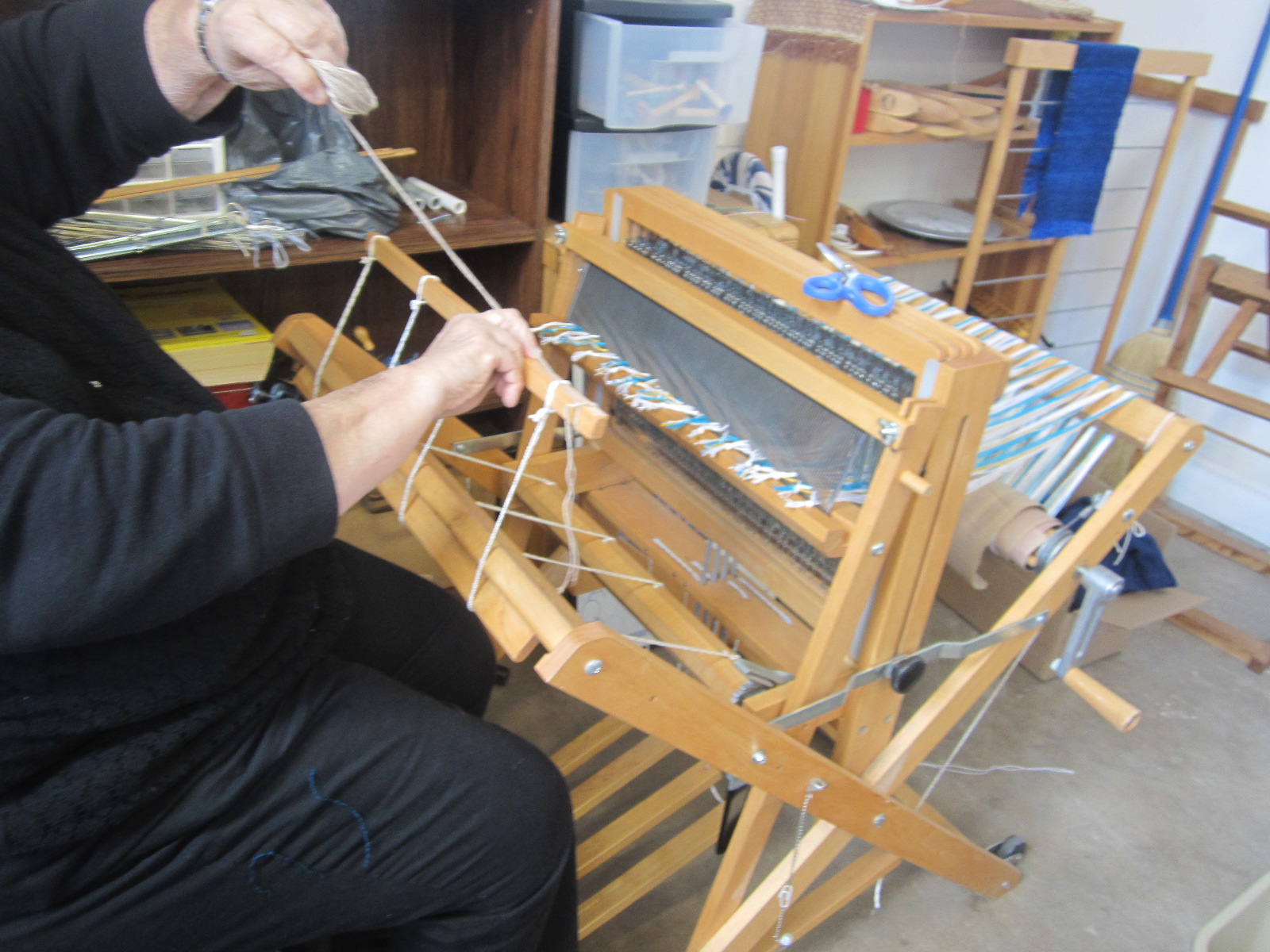 Threading a Warp on a Floor Loom