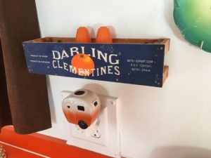 Creative Reuse of Clementine Boxes
